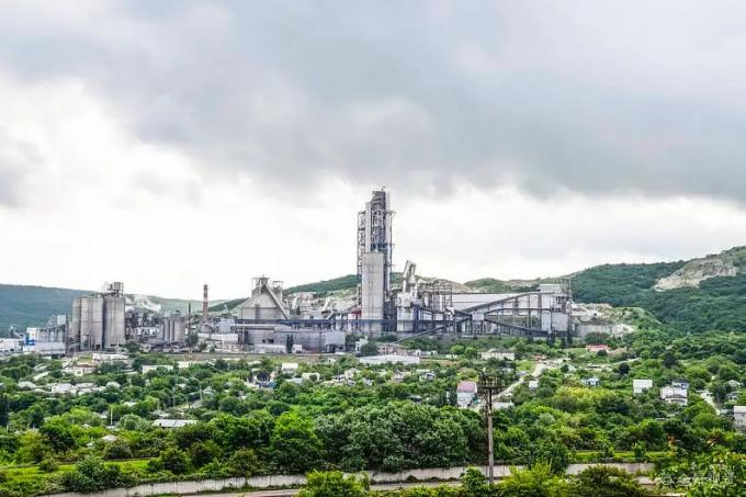 250tph Cement Production Line Dry Process Cement Making Equipment
